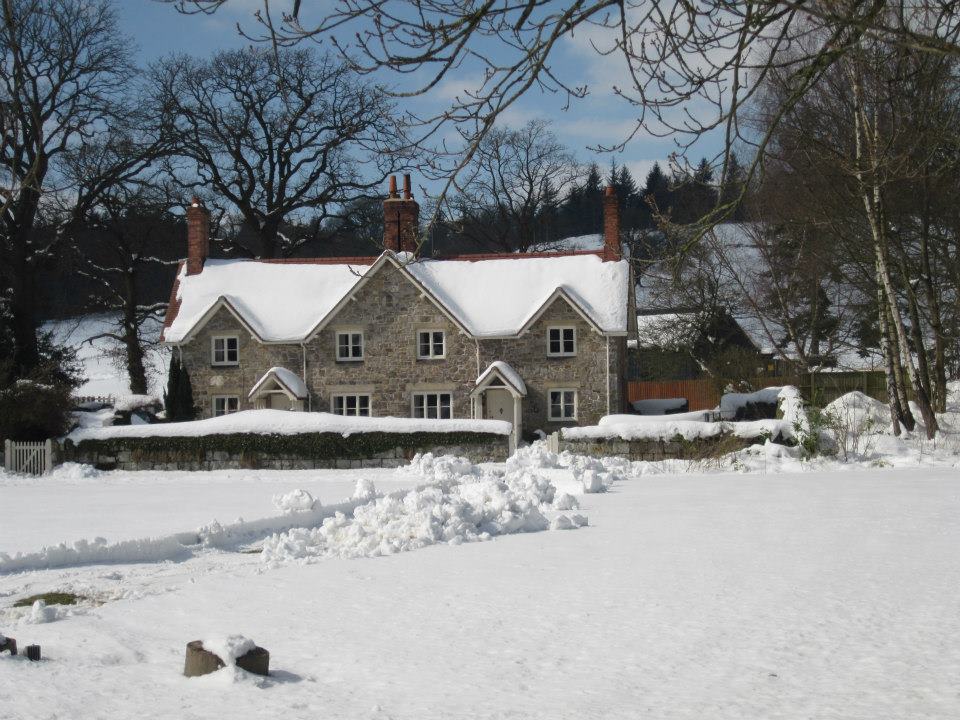 Dorothy Blakemore - Farmhouse Chirk Castle in the snow - SAA